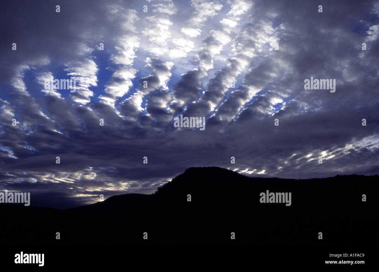 Stratocumulus cloud formation Stock Photo - Alamy