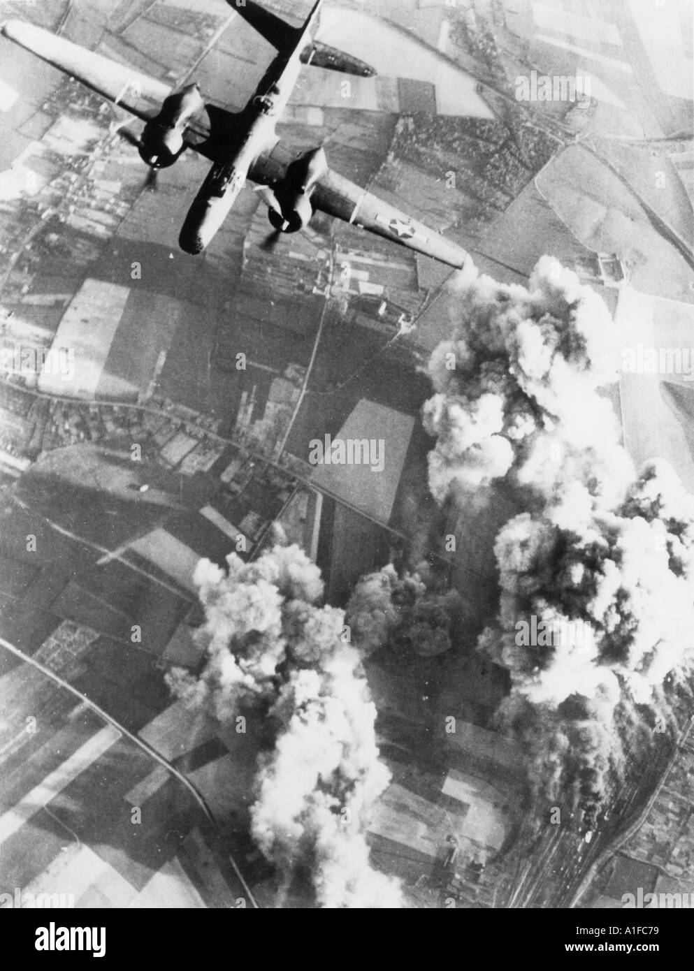 Fires firemen Black and White Stock Photos & Images - Alamy