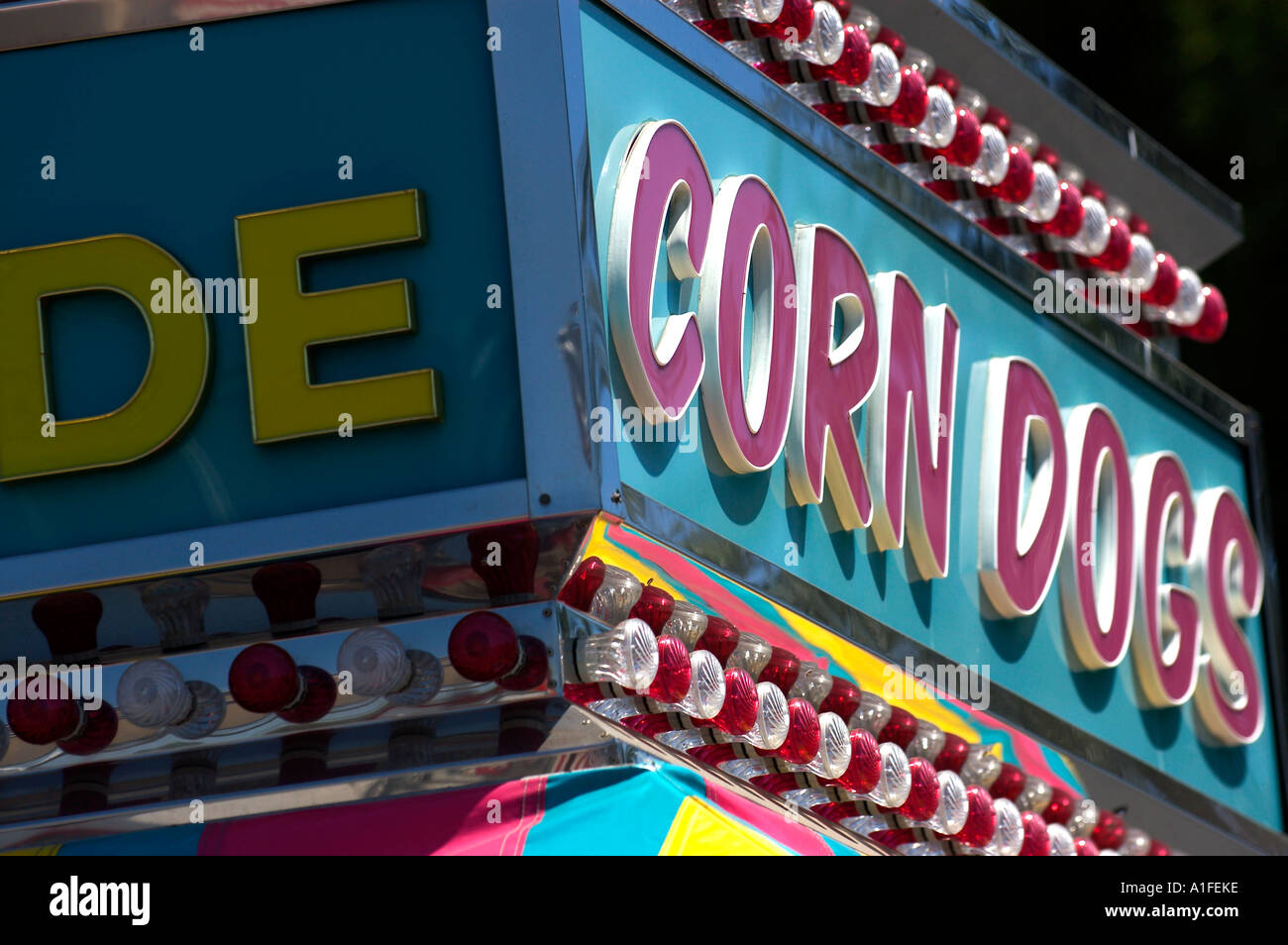 Neon corn sign hi-res stock photography and images - Alamy