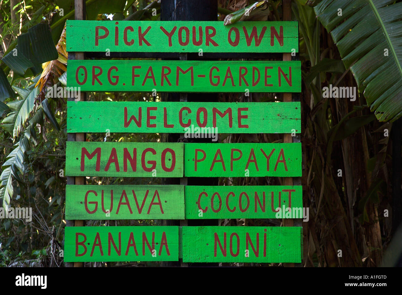 Pick your own fruit sign hi-res stock photography and images - Alamy