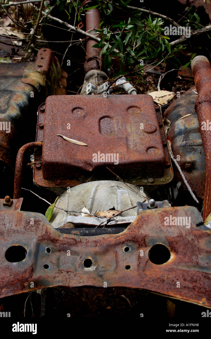 RUSTY OLD CARS DUMPED IN THE BUSH Stock Photo - Alamy