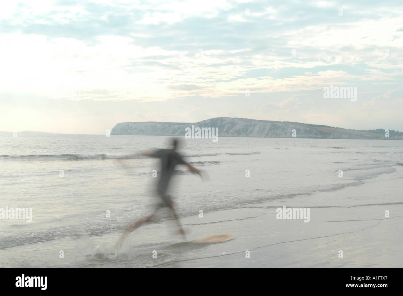 Skimming across the water hi-res stock photography and images - Alamy