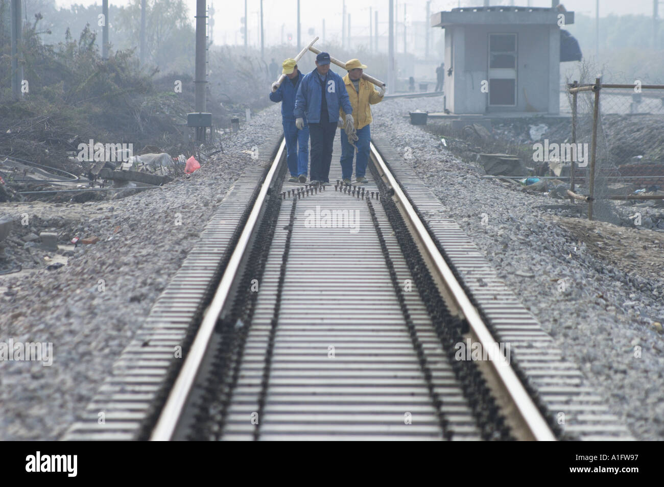 China railway construction worker hi-res stock photography and images ...