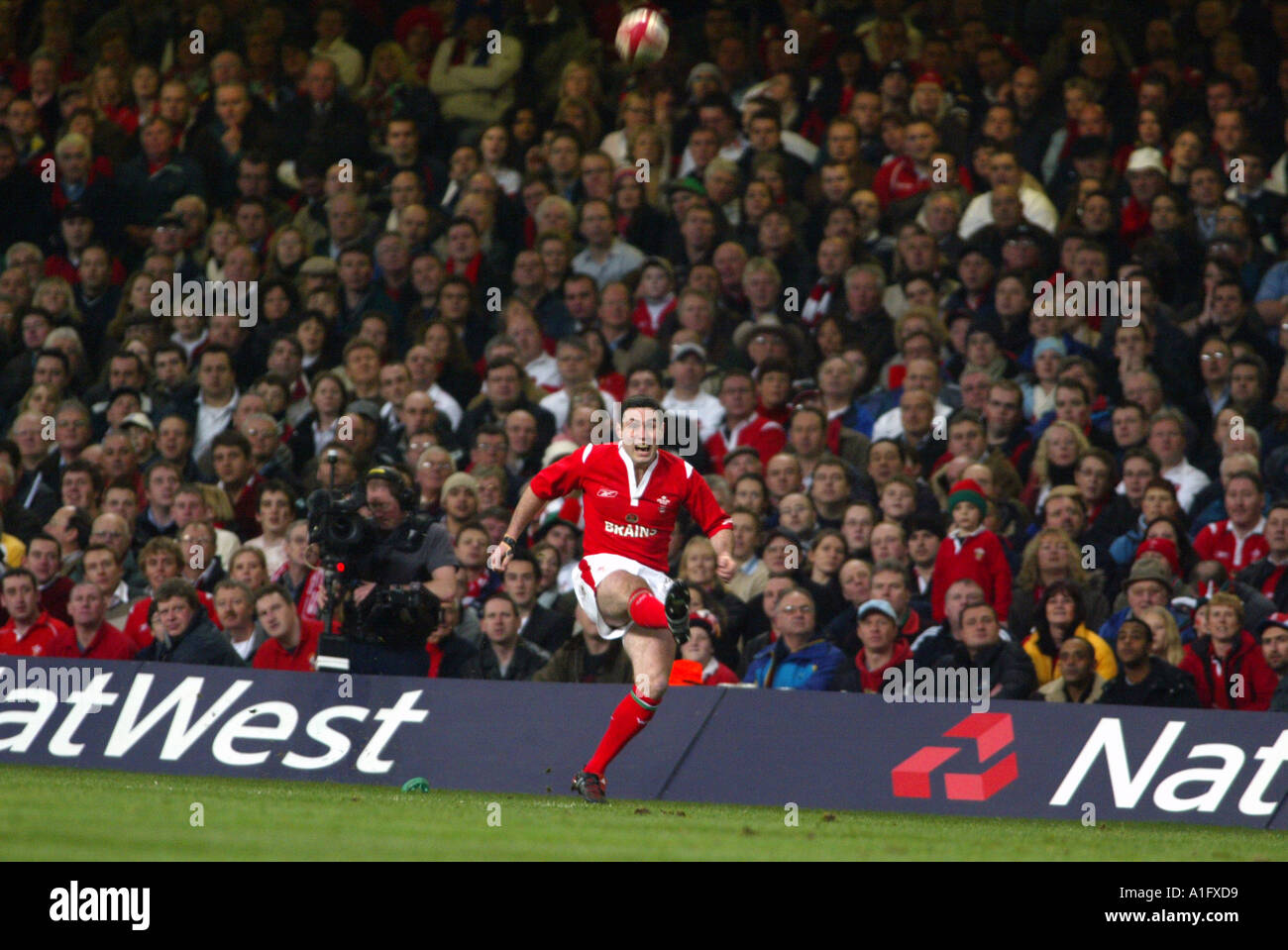 Stephen Jones Wales and England Rugby Six Nations Championship 2005 ...