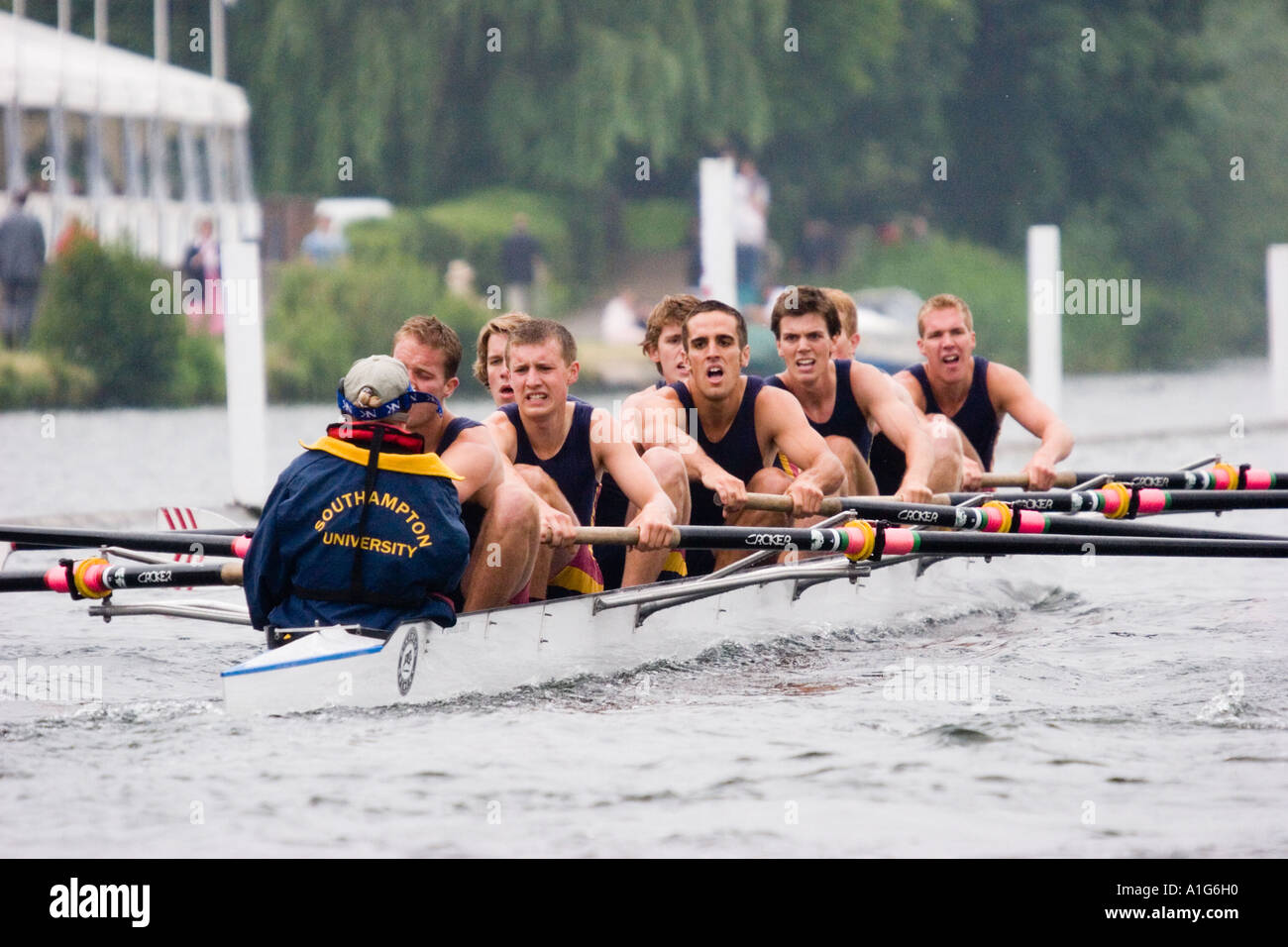 Mens crew hi-res stock photography and images - Alamy