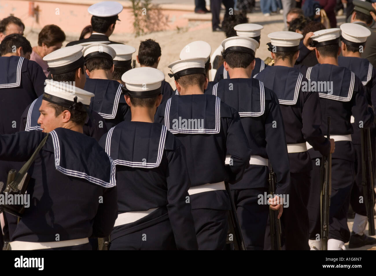 Soldiers in line hi-res stock photography and images - Alamy