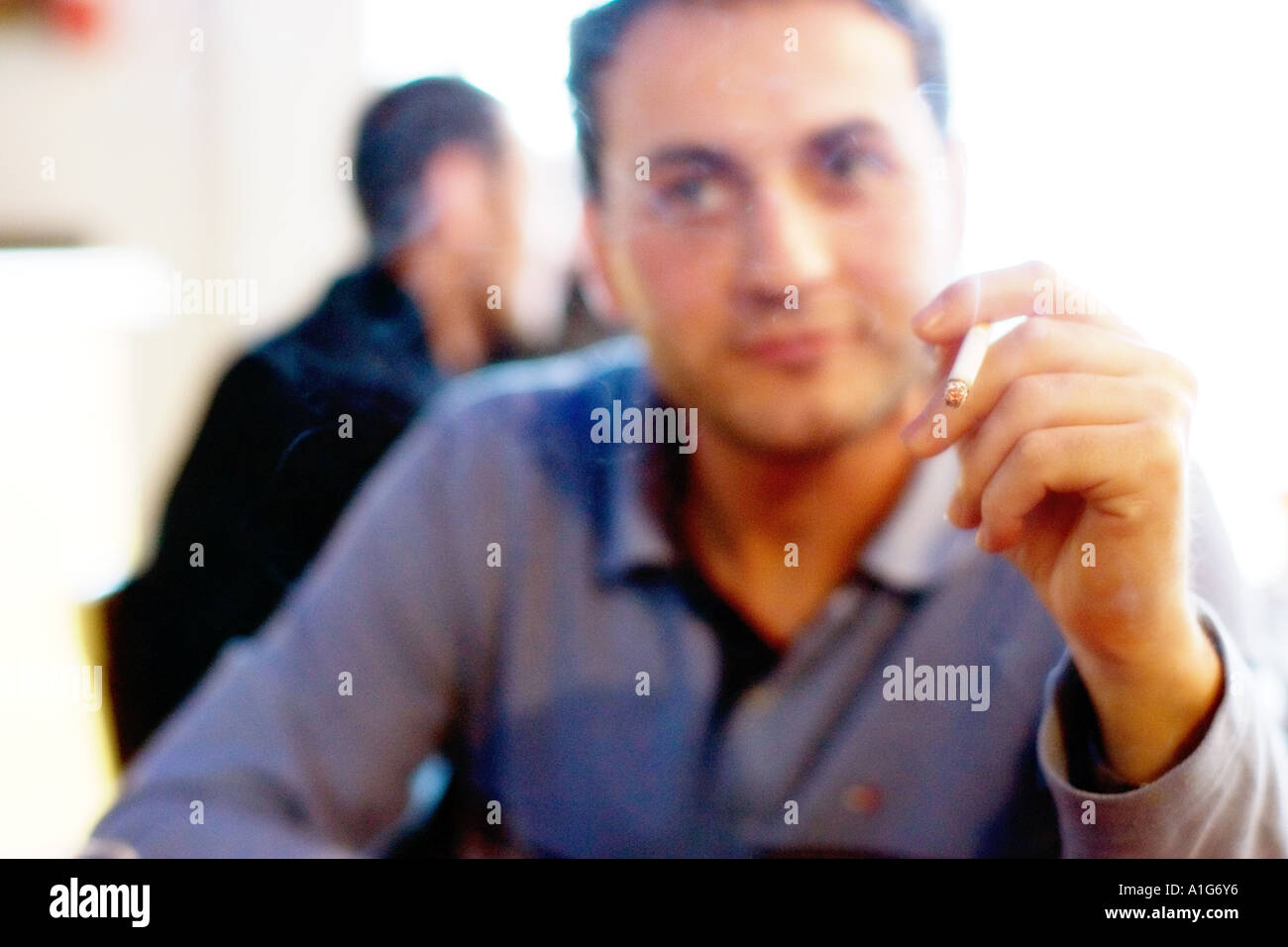 Smoking bar hi-res stock photography and images - Alamy