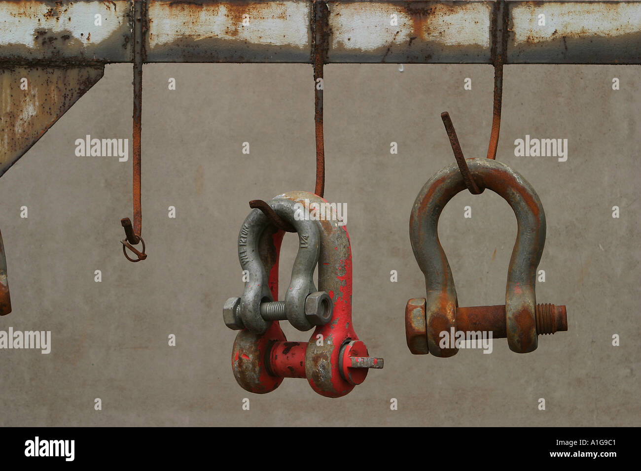 Rusted clamps hi-res stock photography and images - Alamy