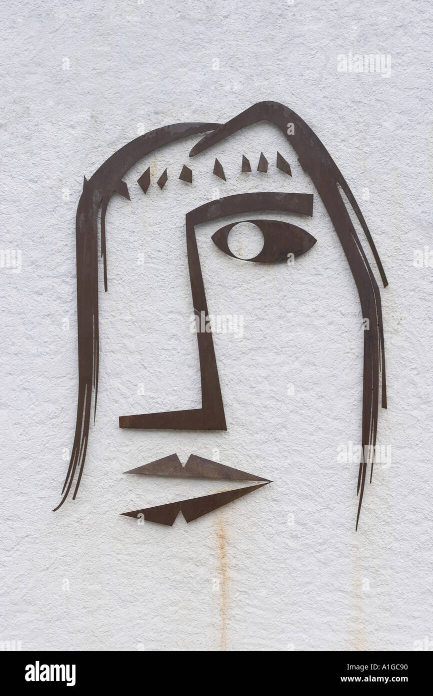 Rusted metal face artwork hi-res stock photography and images - Alamy