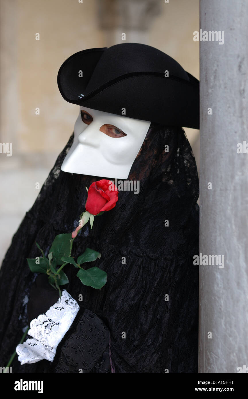 Venetian nobleman dress hi-res stock photography and images - Alamy