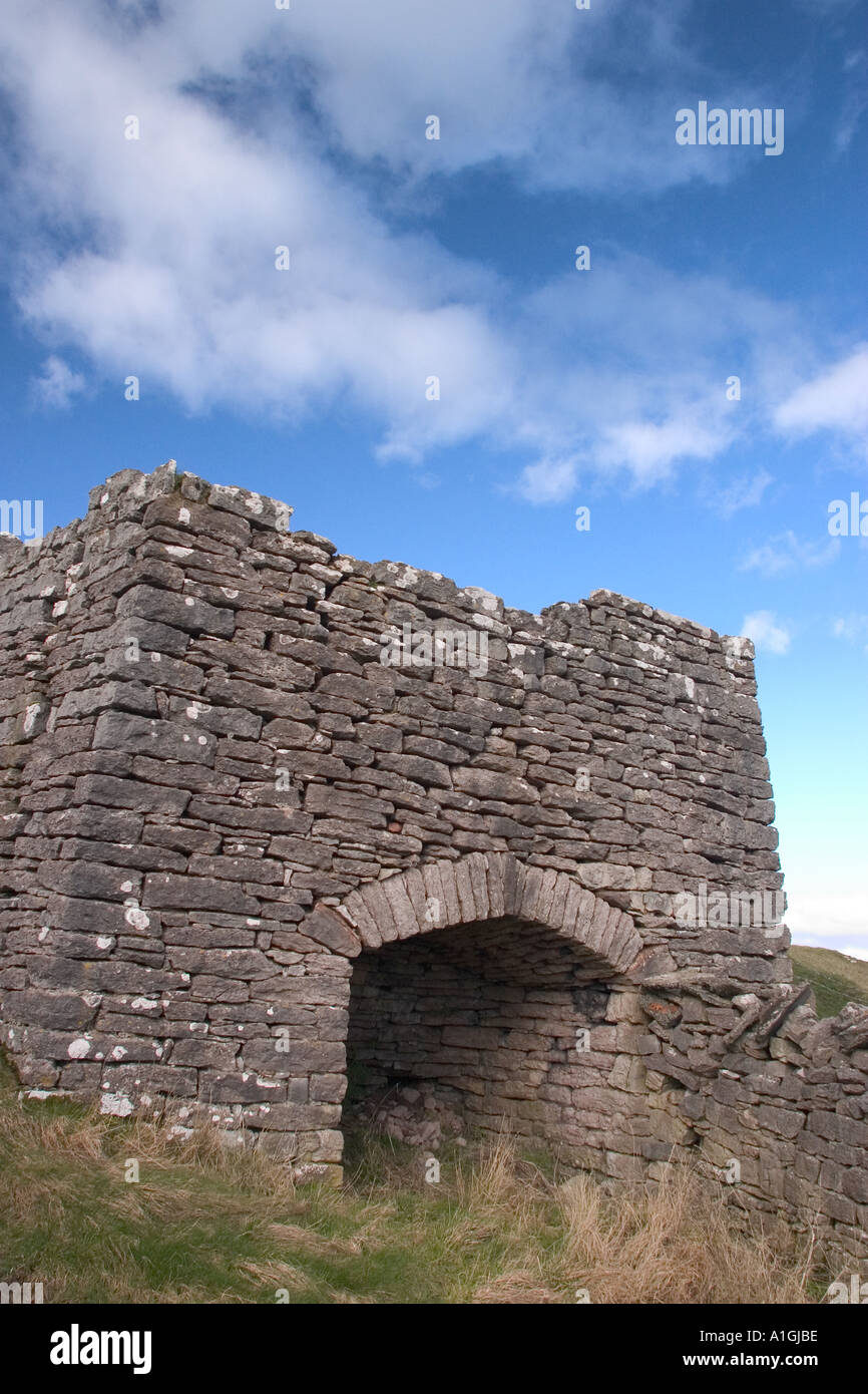 Limestone Kiln Stock Photos & Limestone Kiln Stock Images - Alamy