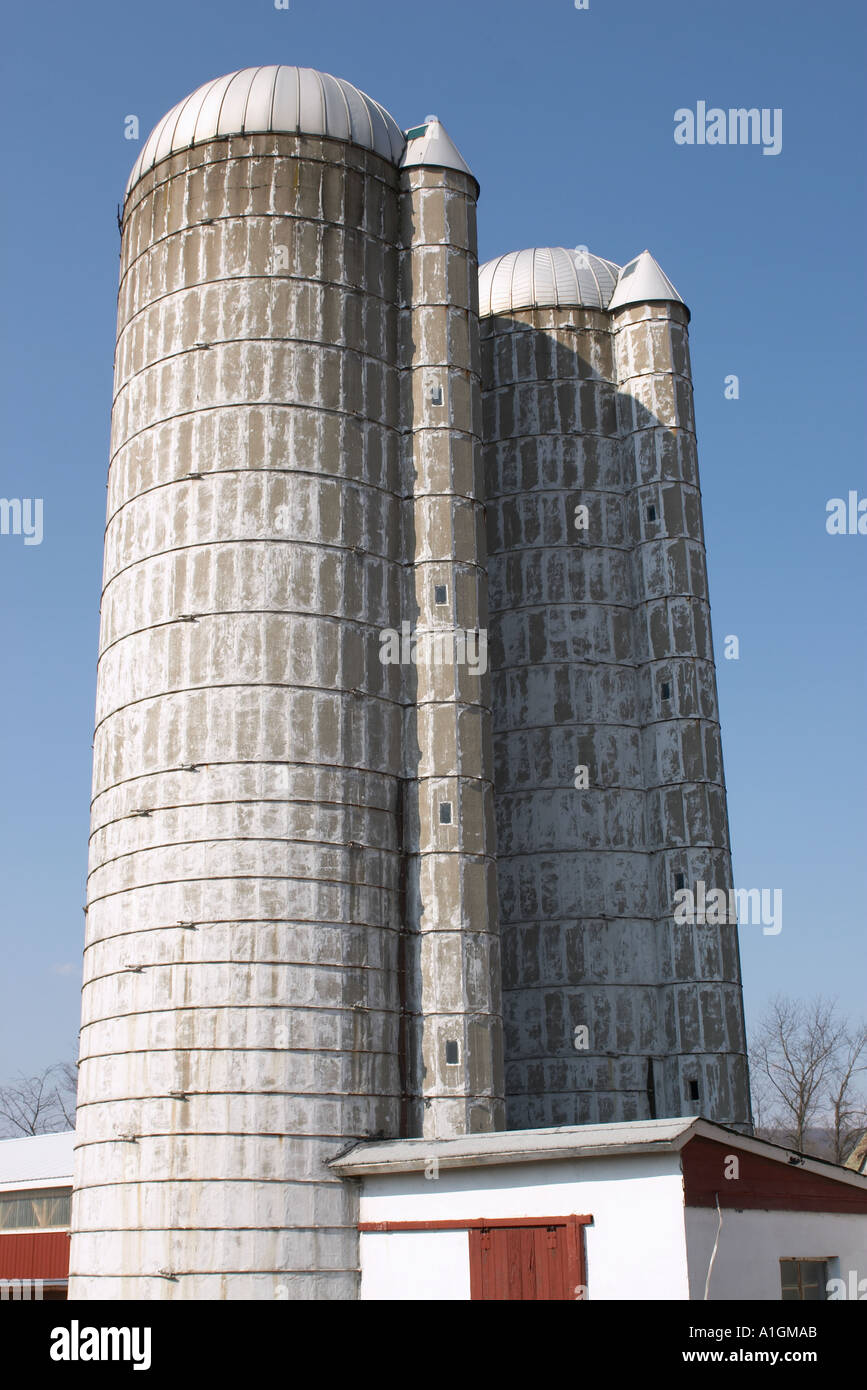 Silo with barn Stock Photo - Alamy