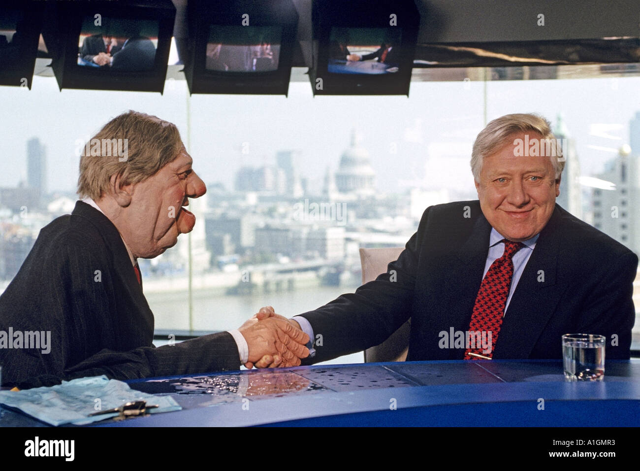 Roy hattersley spitting image hi-res stock photography and images - Alamy