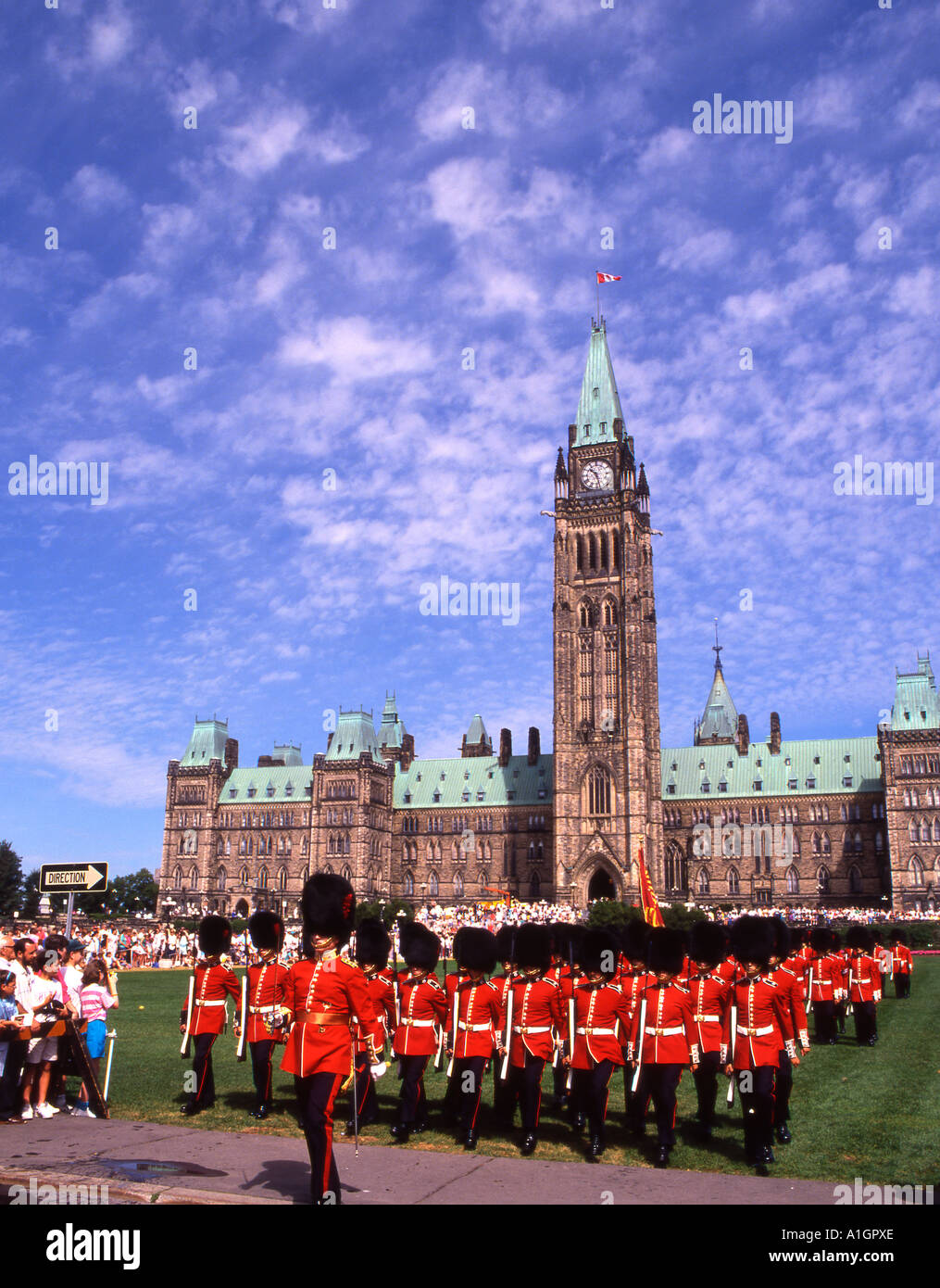 Police ottawa parliament rcmp hi-res stock photography and images - Alamy