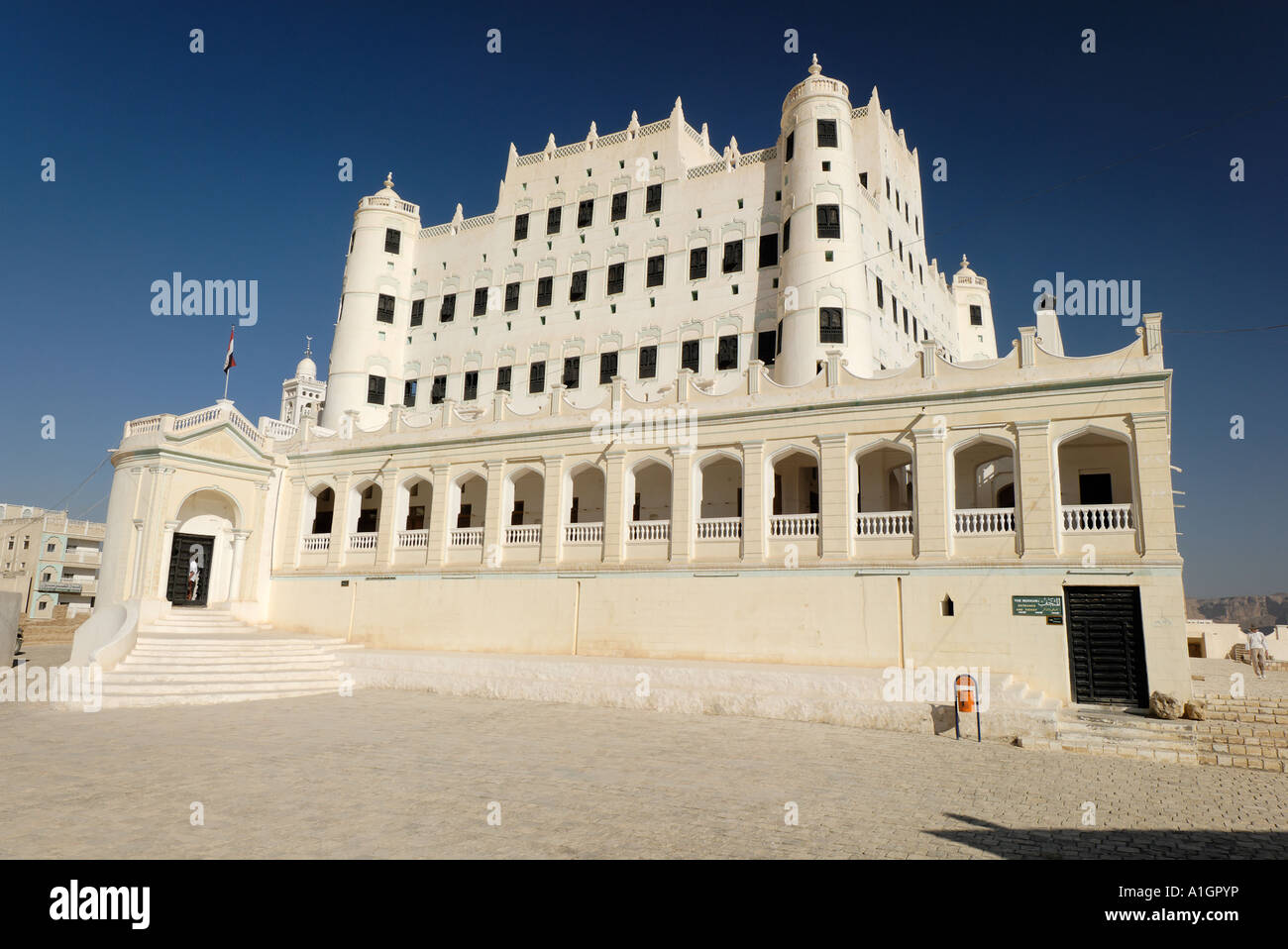 palace of the sultan Sayun Wadi Hadramaut Yemen Stock Photo - Alamy