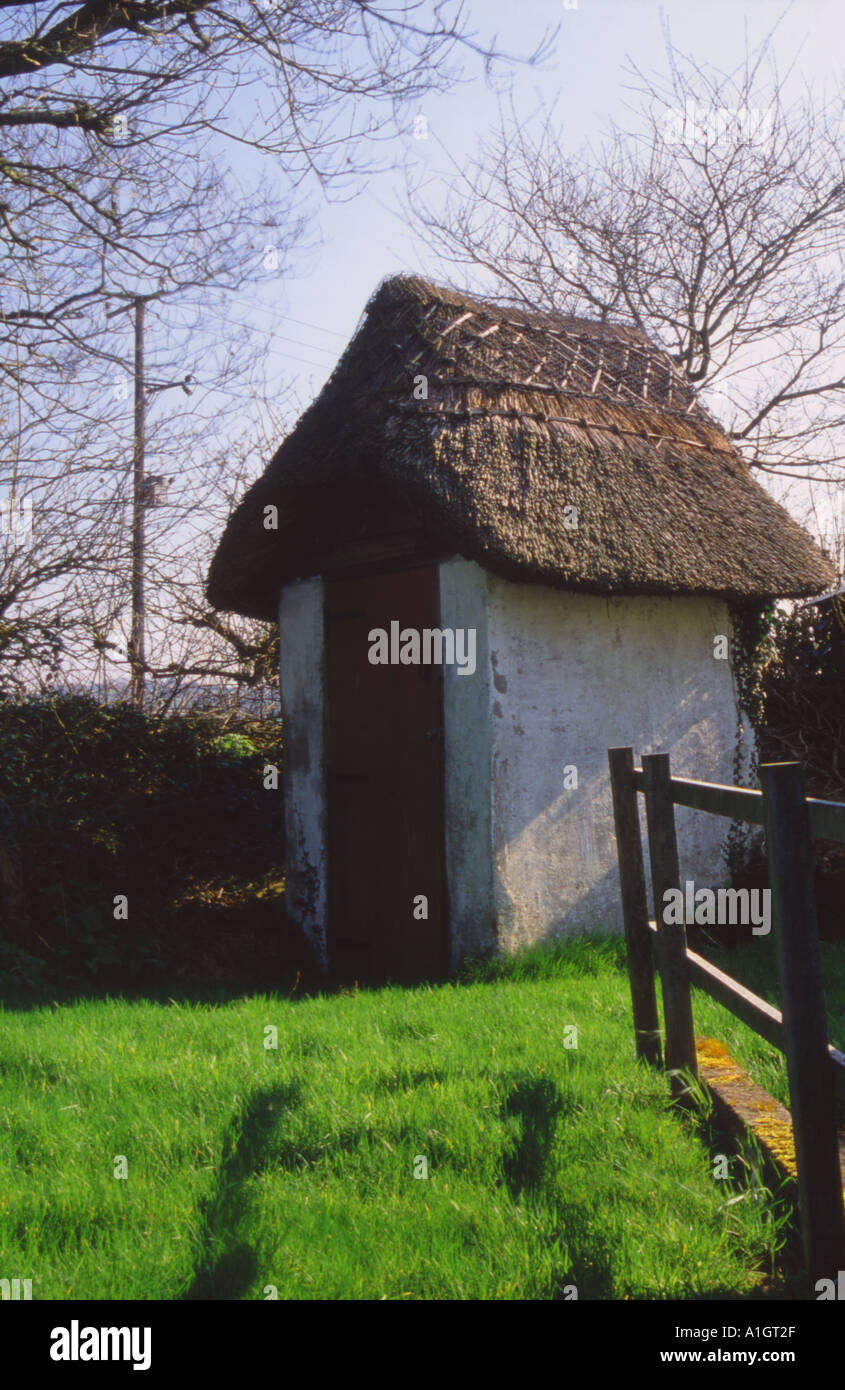 A cob and thatch privvy at Chulmleigh Devon UK Stock Photo - Alamy