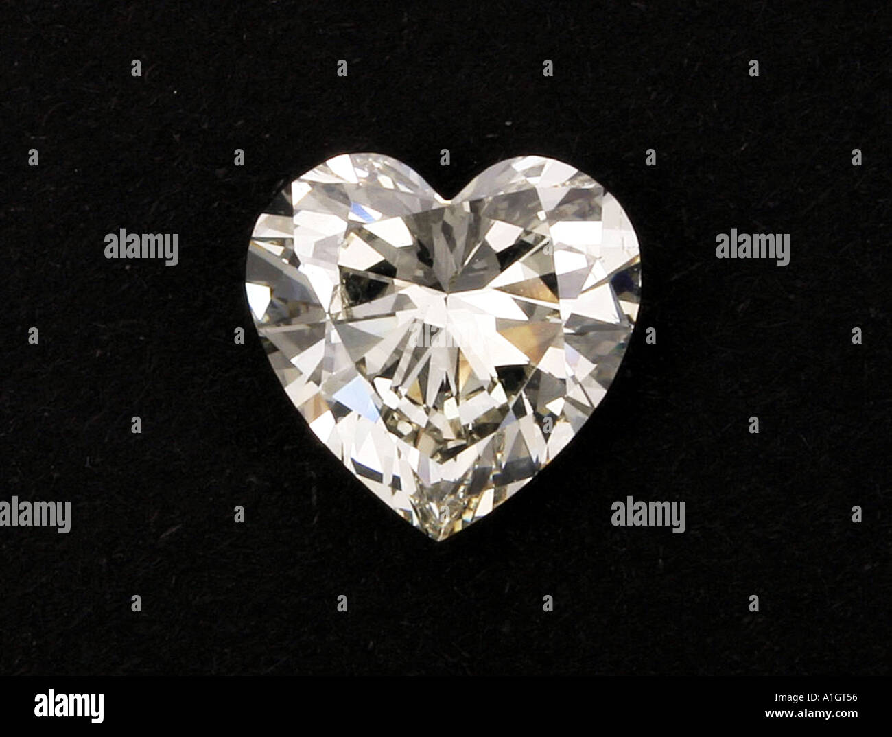 Diamond heart shape Stock Photo - Alamy
