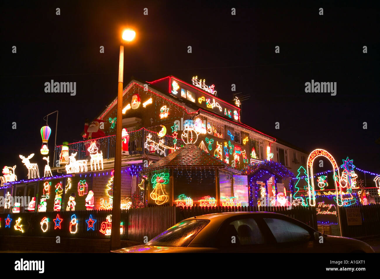 Christmas lights house lancashire hi-res stock photography and images ...