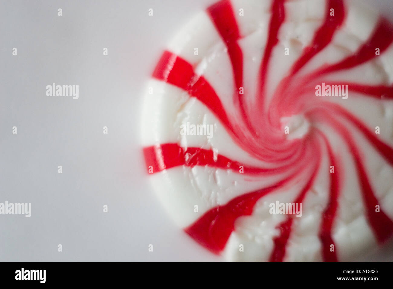 Red and white holiday mints Stock Photo - Alamy