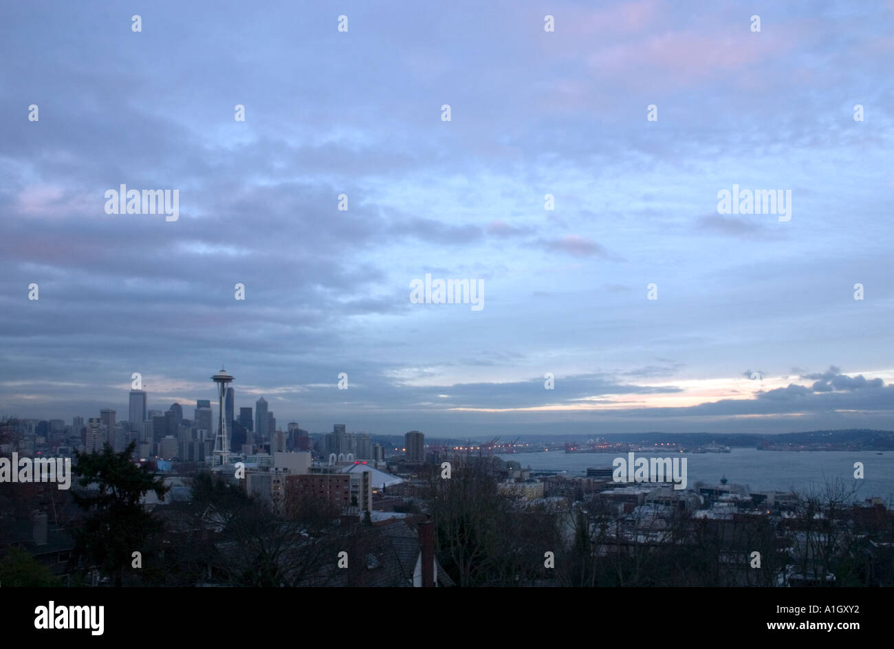 Seattle skyline clouds Stock Photo - Alamy