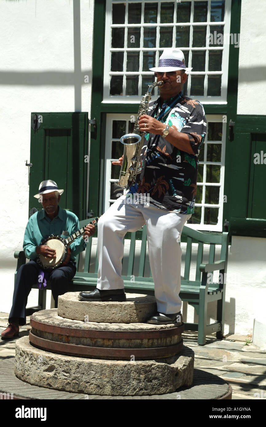 Busking musicians play outside the Drosty House in Swellendam Western ...