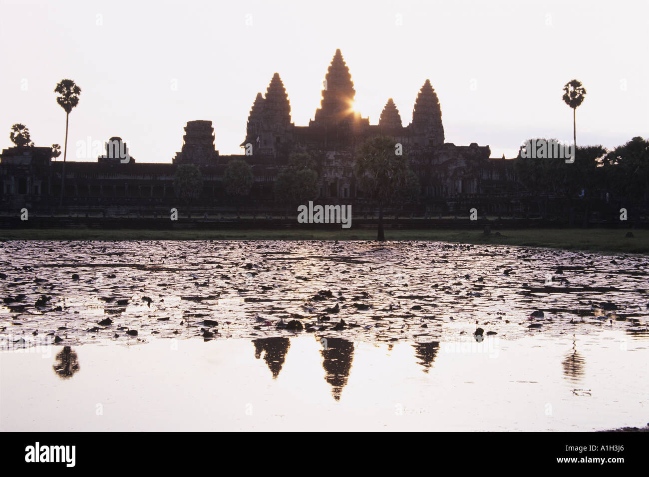 Dawn Moat Sunrise Silhouette High Resolution Stock Photography and ...