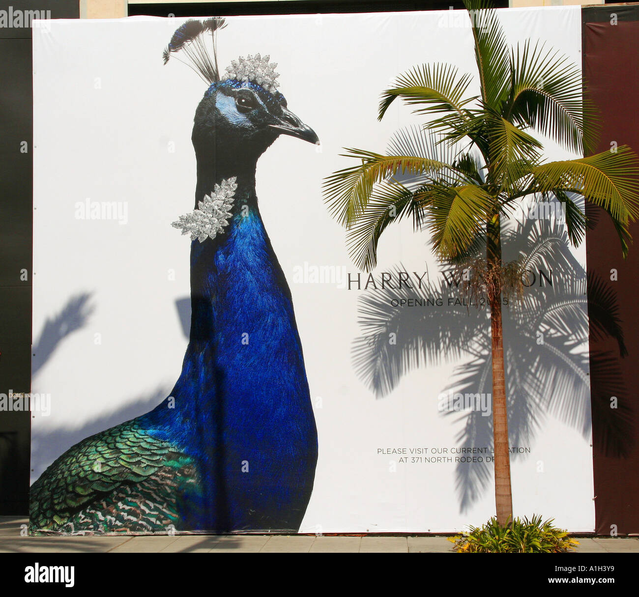 Harry Winston Shop reopening sign Rodeo Drive Hollywood Los Angeles ...