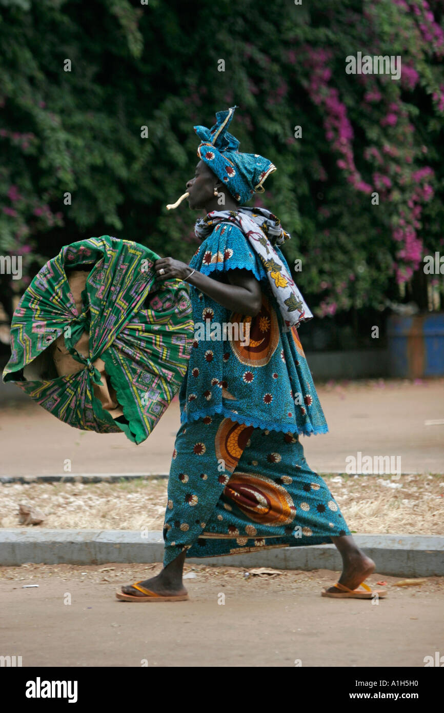 Gambia traditional clothing hi-res stock photography and images - Alamy