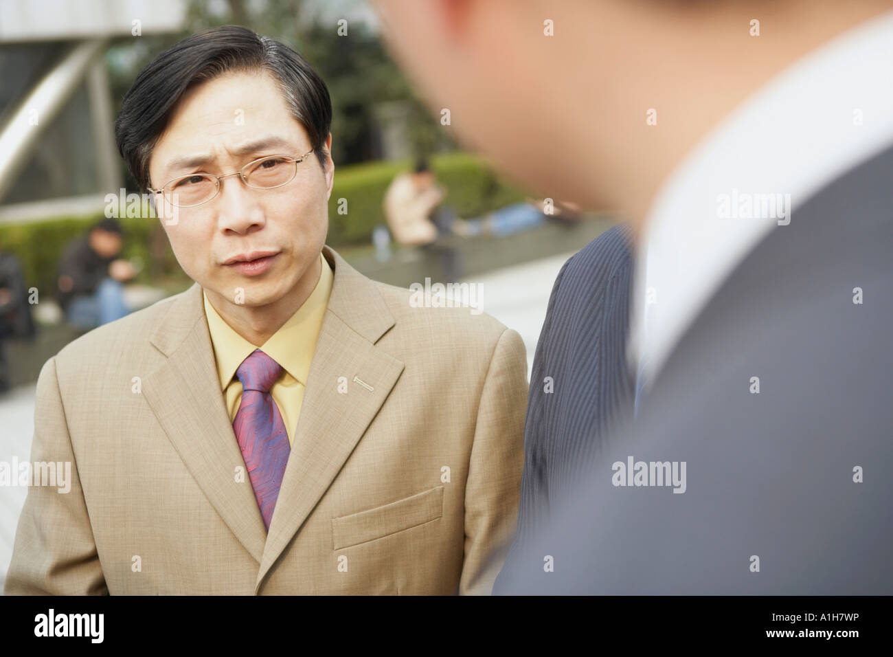 Two standing gentlemen hi-res stock photography and images - Alamy