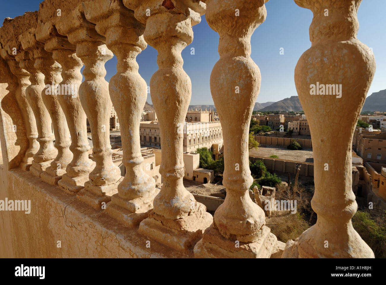 Al Kaff Palace Isch Schaa holy city of Tarim Wadi Hadramaut Yemen Stock ...