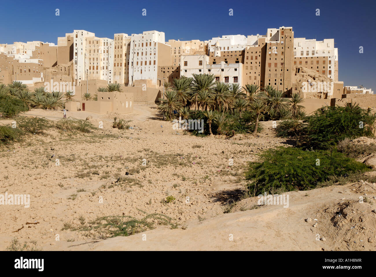 Yemen old town shibam wadi High Resolution Stock Photography and Images ...