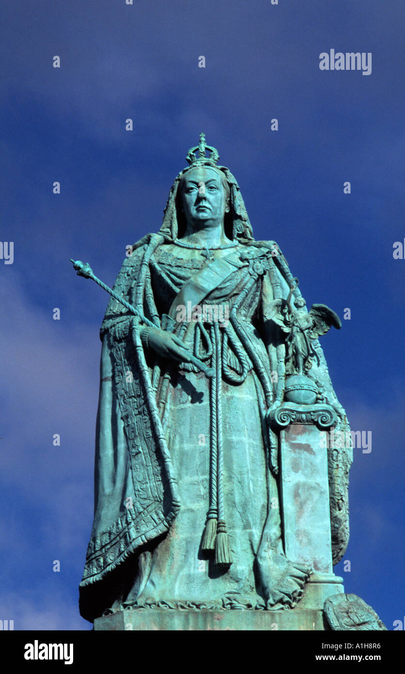 Statue of Queen Victoria Lancaster uk Stock Photo - Alamy