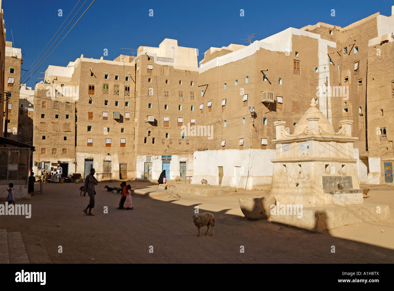 old town of Shibam Wadi Hadramaut Yemen Stock Photo - Alamy