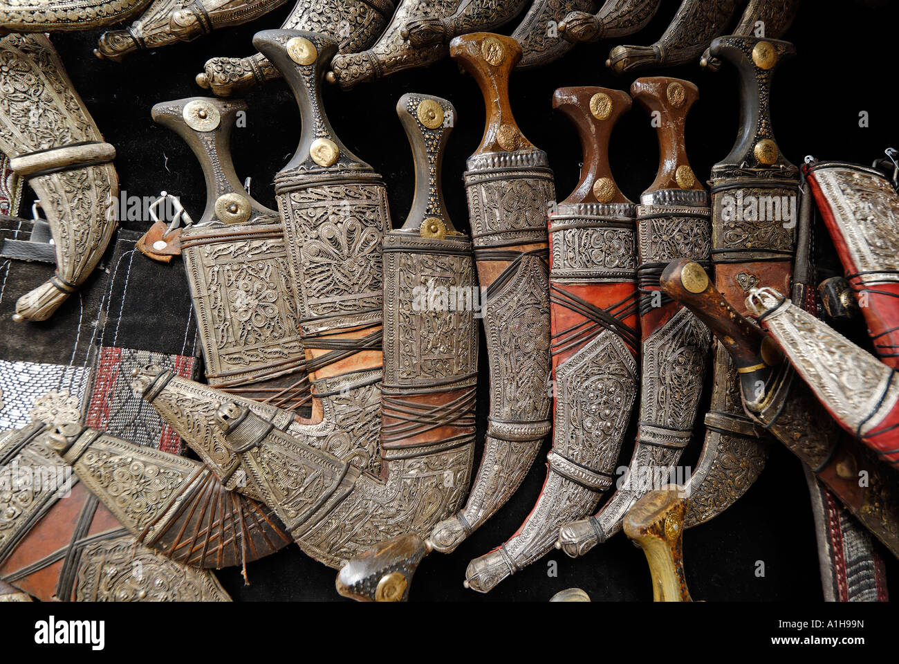 traditional jemenian dagger at the souk of Sana a Yemen Stock Photo - Alamy