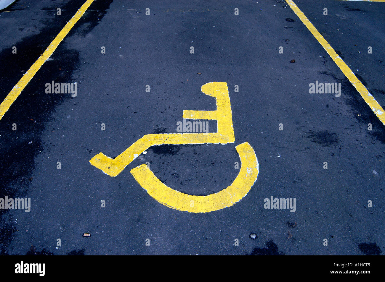 disabled parking space Stock Photo - Alamy
