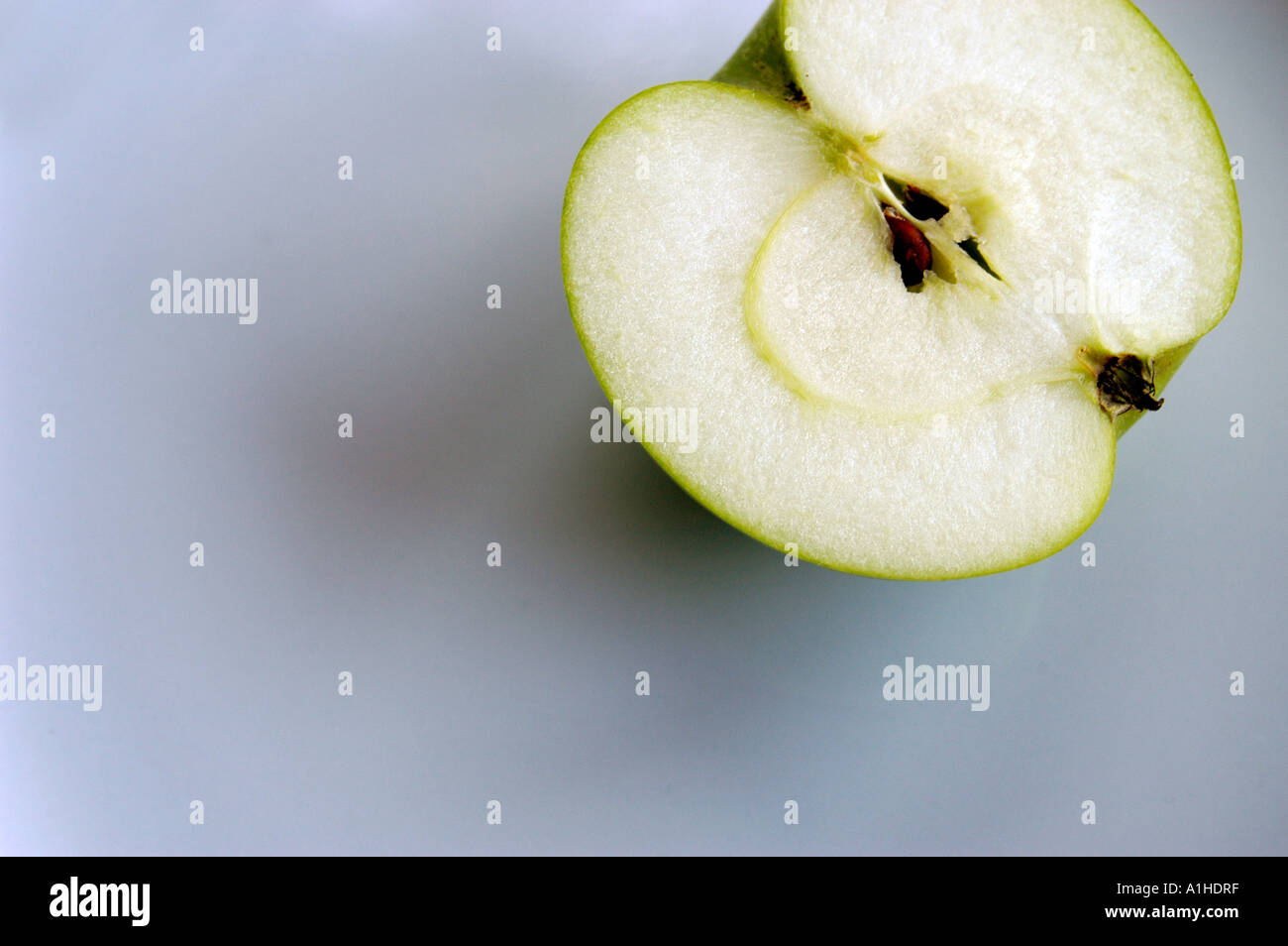 Apple half cut open hi-res stock photography and images - Alamy