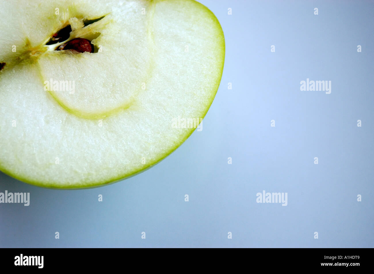 Apple half cut open hi-res stock photography and images - Alamy