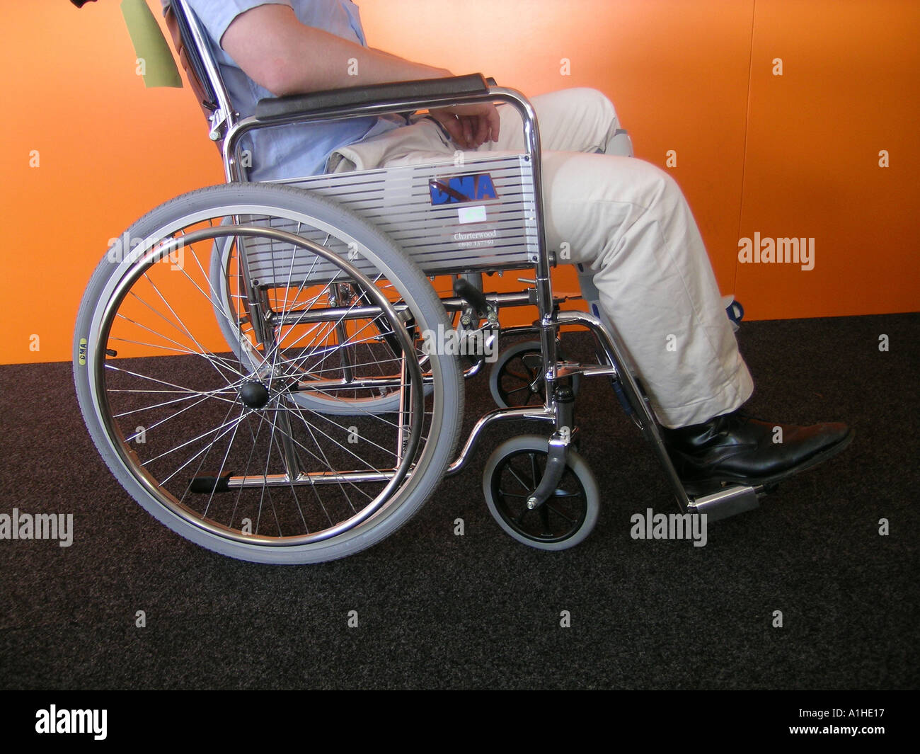 London wheelchair space transport hi-res stock photography and images ...