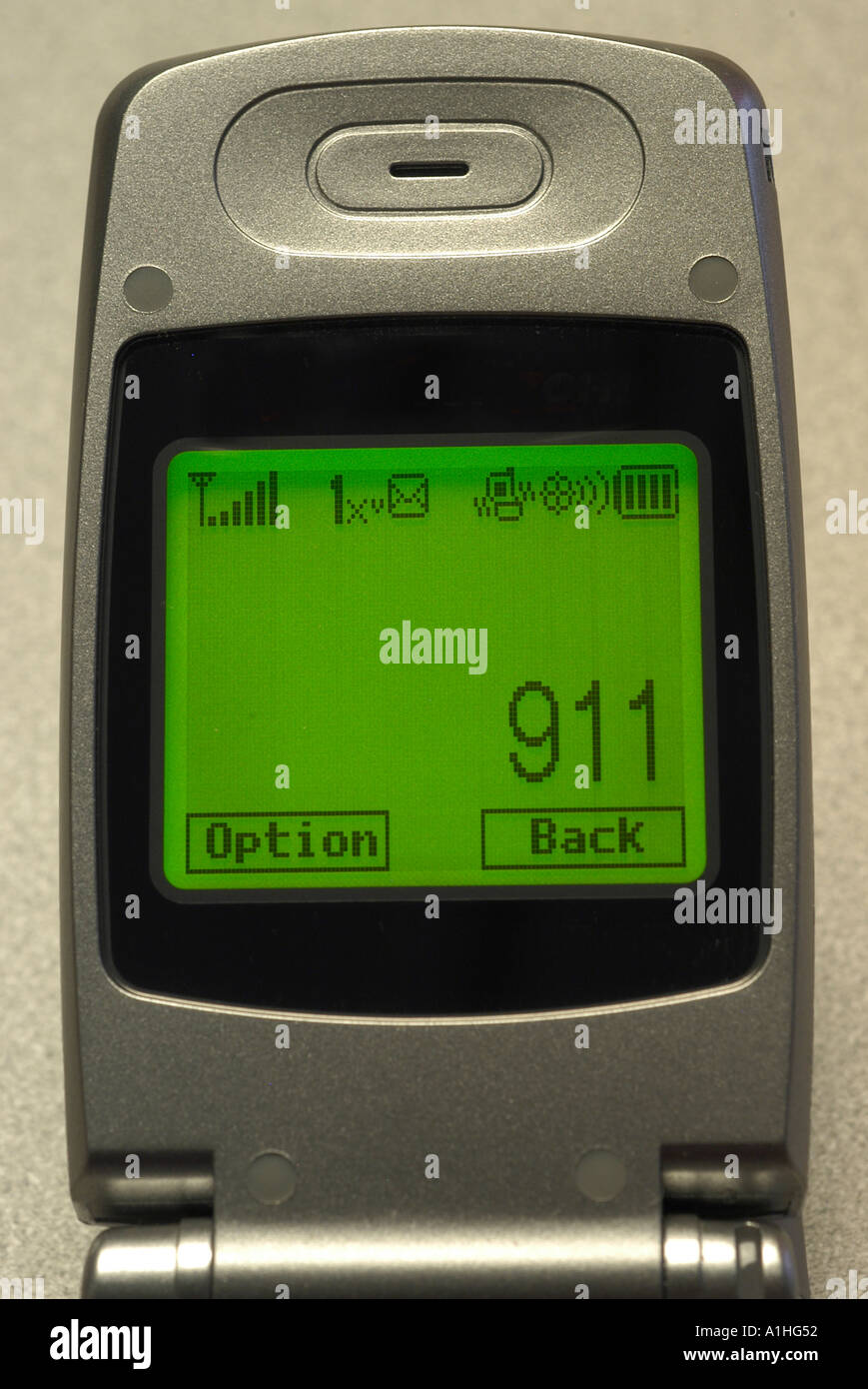 Cell phone calling 911 Stock Photo - Alamy