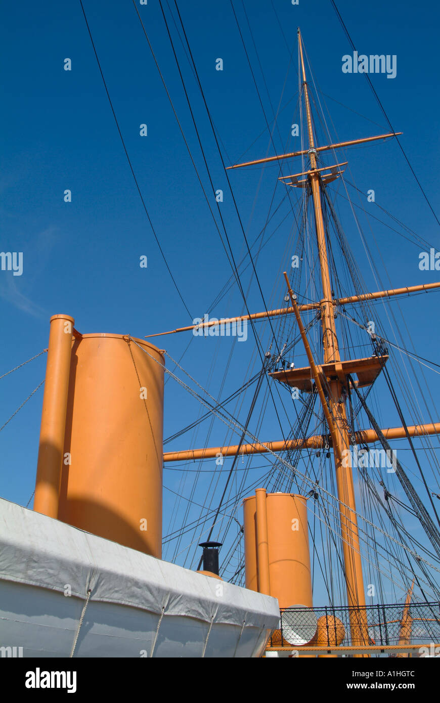 Funnels hi-res stock photography and images - Alamy