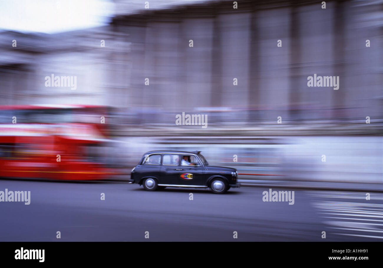 Taxi fx4 london cab hi-res stock photography and images - Alamy