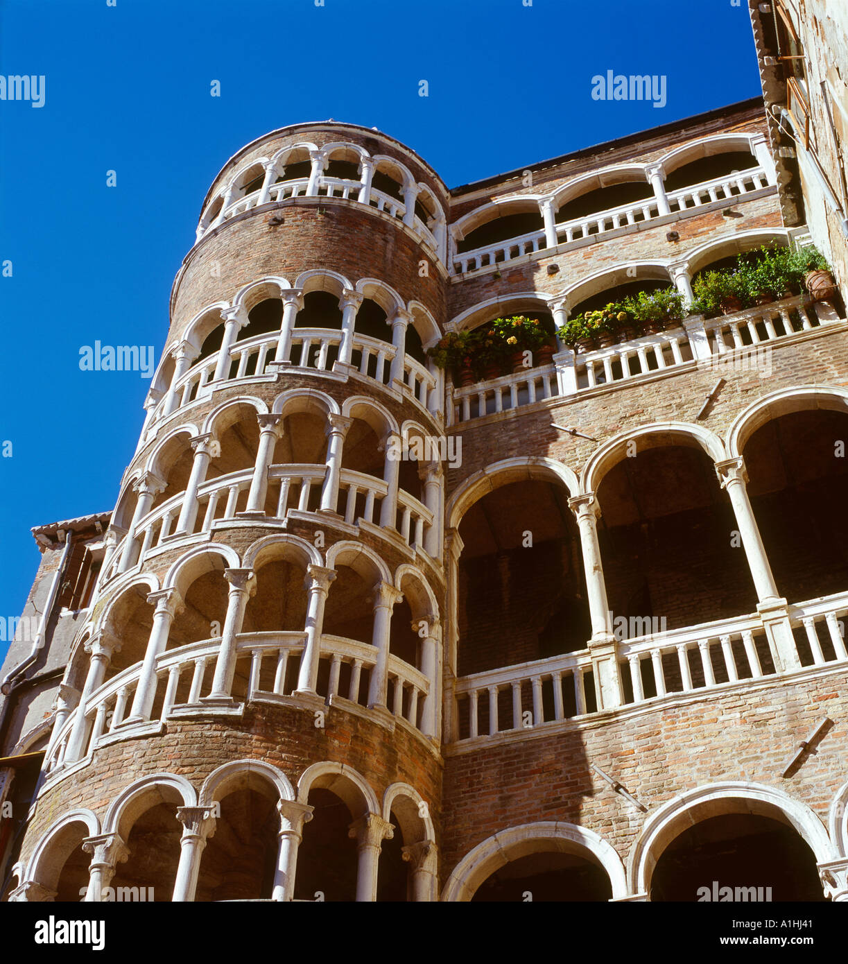 Palazzo Contarini del Bovolo Venice Italy Stock Photo - Alamy