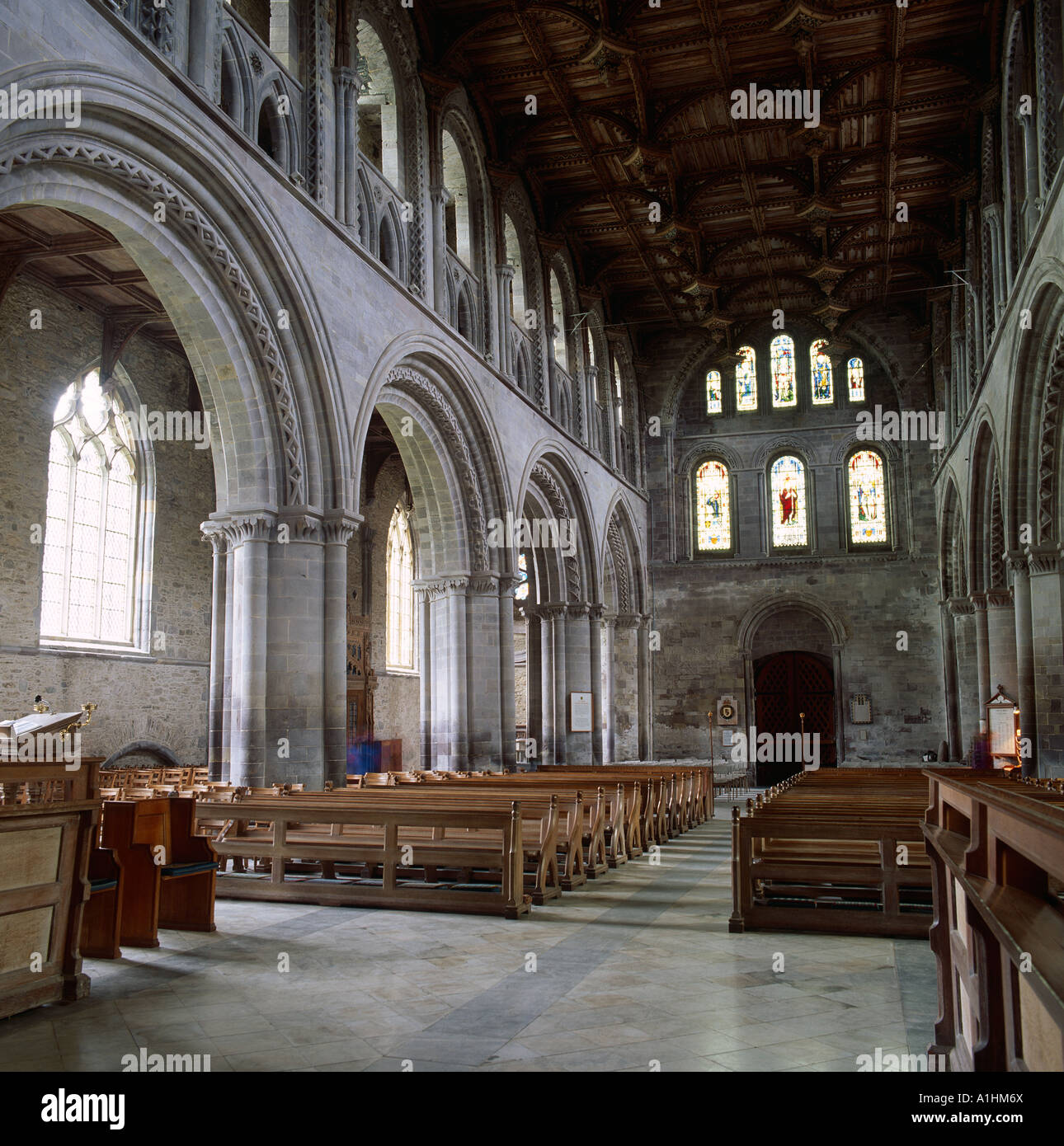 St davids shrine hi-res stock photography and images - Alamy