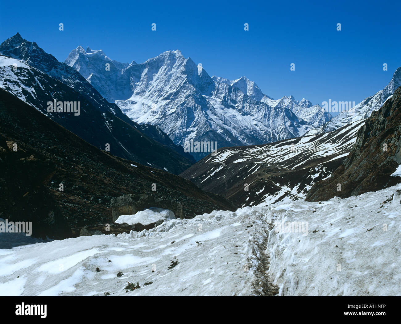The Khumbu Valley Everest Region Himalayas Nepal Asia Stock Photo - Alamy