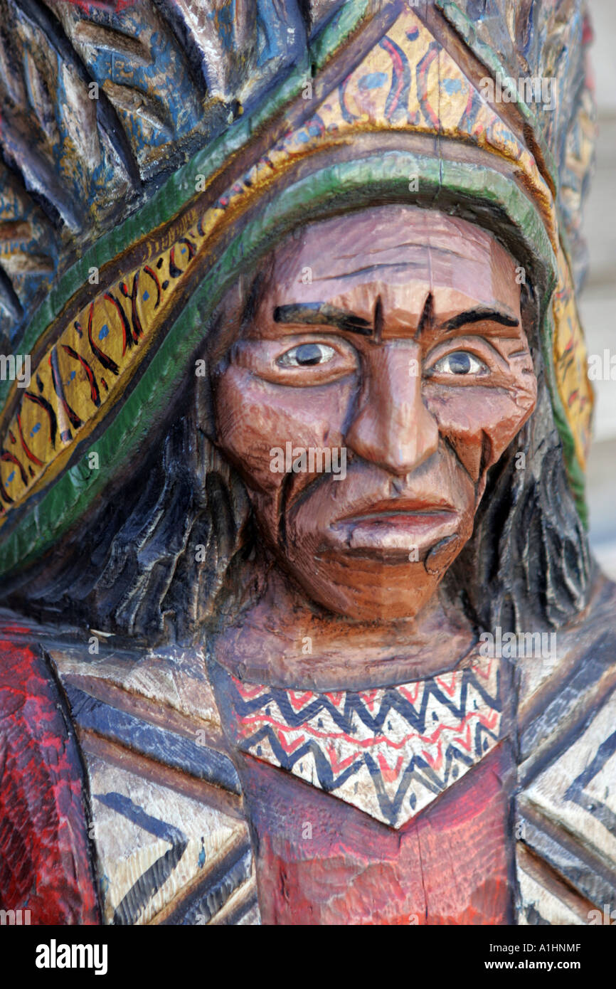 Painted carved statue of a native USA Indian Stock Photo - Alamy