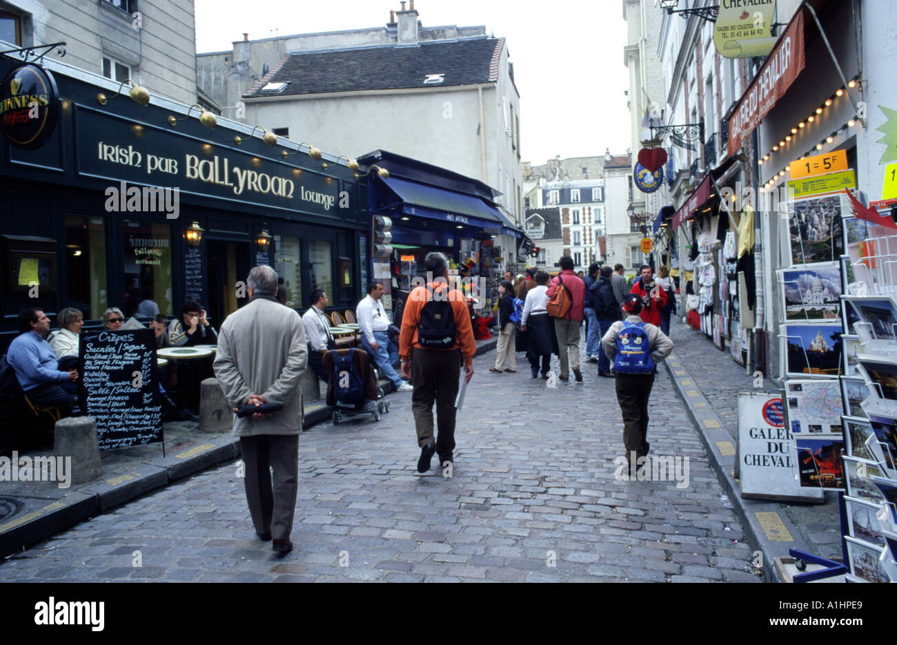 Montmartre street Paris France Stock Photo - Alamy