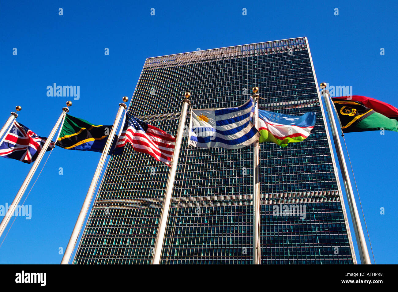 New York The United Nations headquarters Secretariat Building in Midtown Manhattan ...