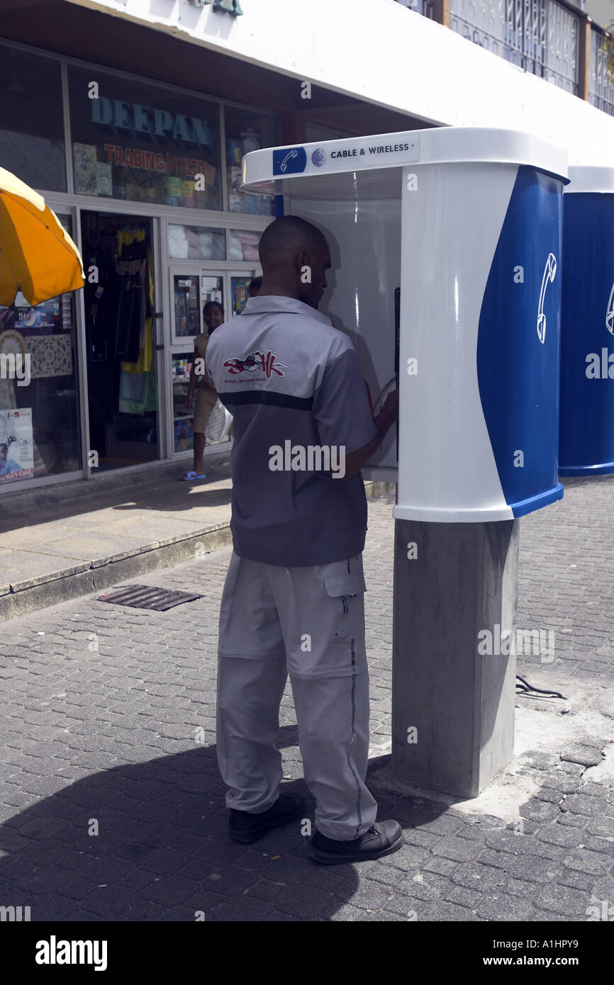 Indian public telephone hi-res stock photography and images - Alamy