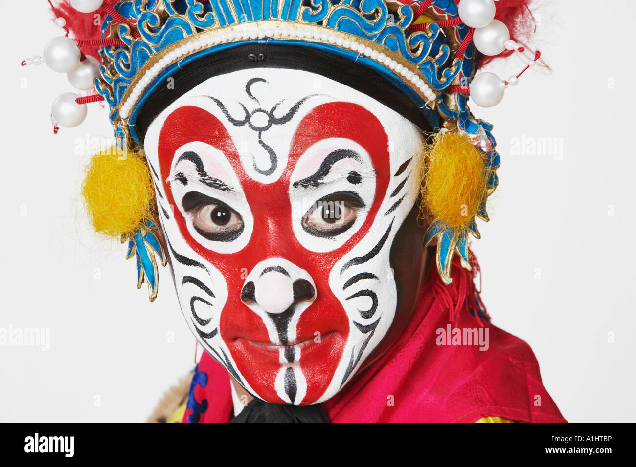 Portrait of a male Chinese opera performer Stock Photo - Alamy