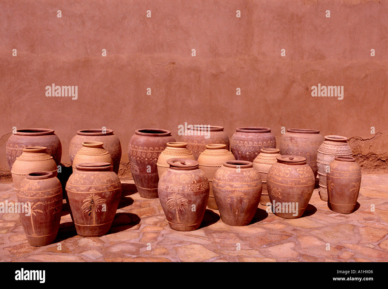 Traditional pottery in Bahla where Oman Stock Photo - Alamy